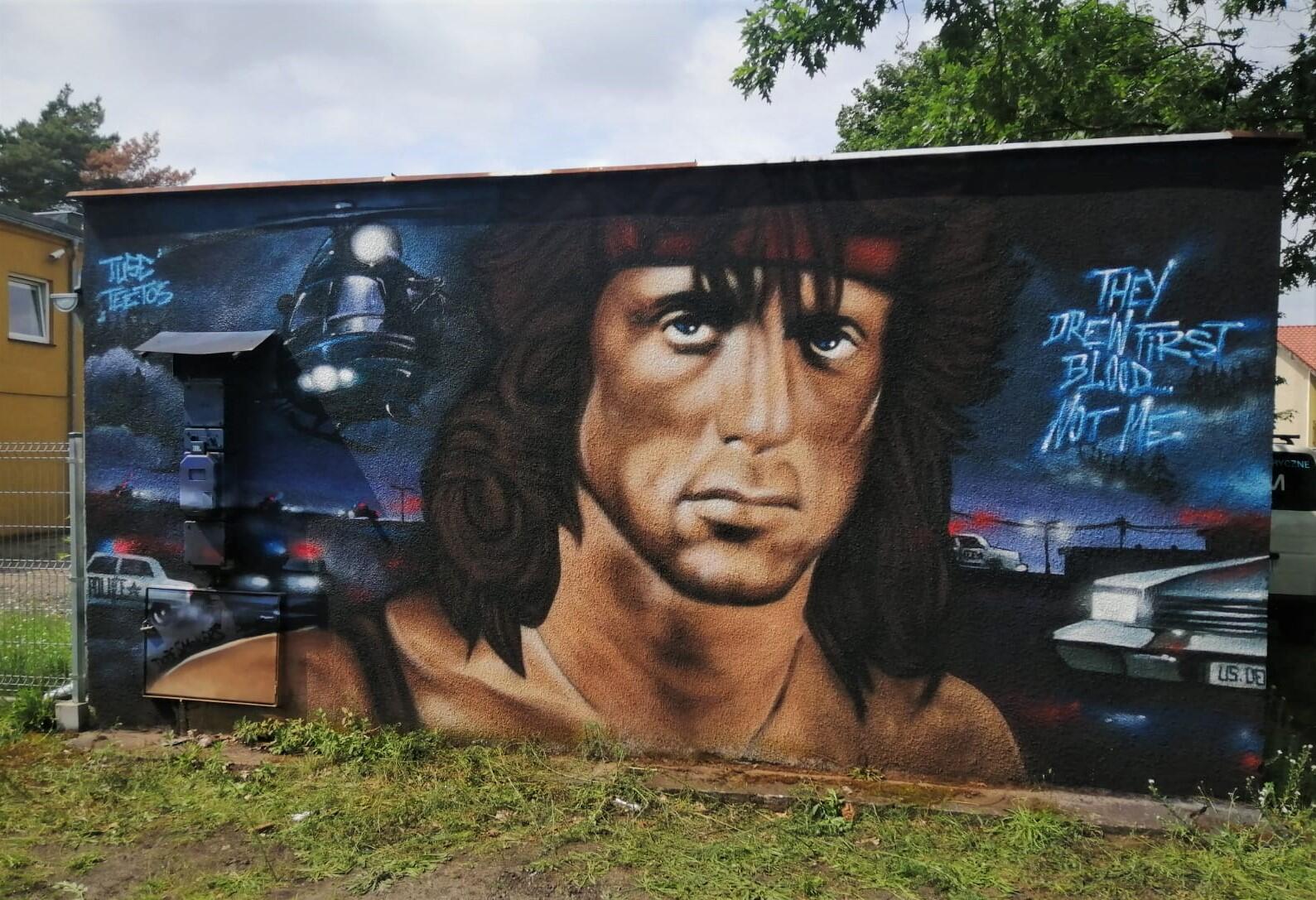 Rambo na Górnym. Zobaczcie jak powstawał mural - ZDJĘCIA - Portal ...