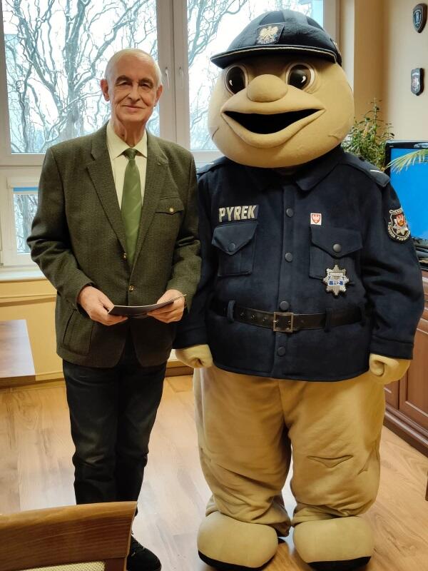 Sierżant Pyrek i radiowóz, czyli nowi na pokładzie chodzieskiej policji ...